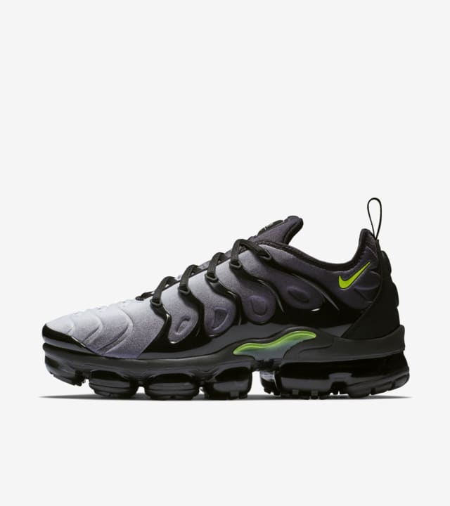 nike vapormax plus