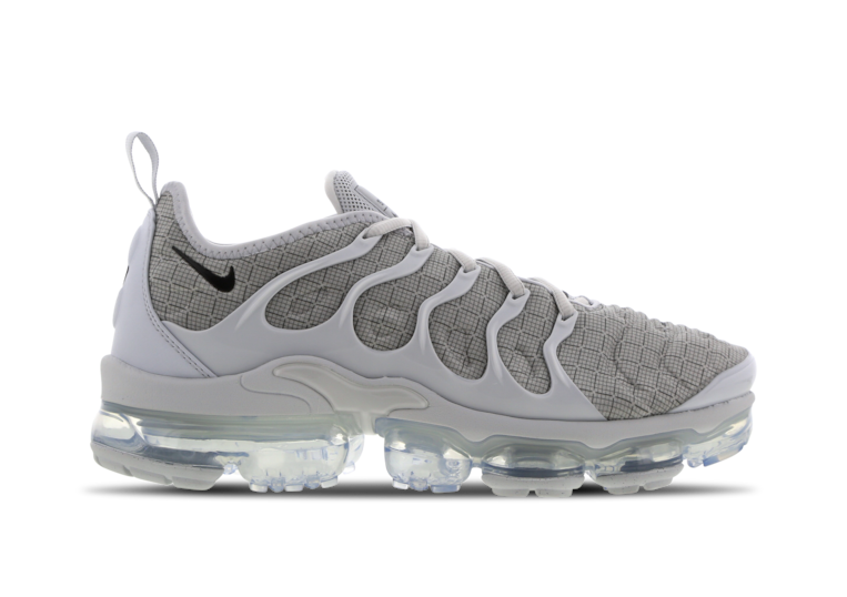 nike vapormax plus